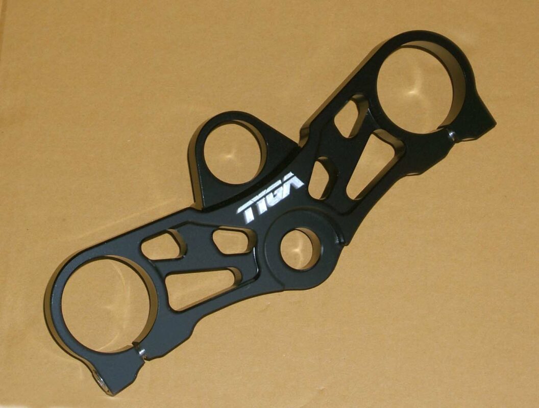 Top Triple clamp CNC black , Suzuki RGV 250 VJ22kit - TYGA Performance ...