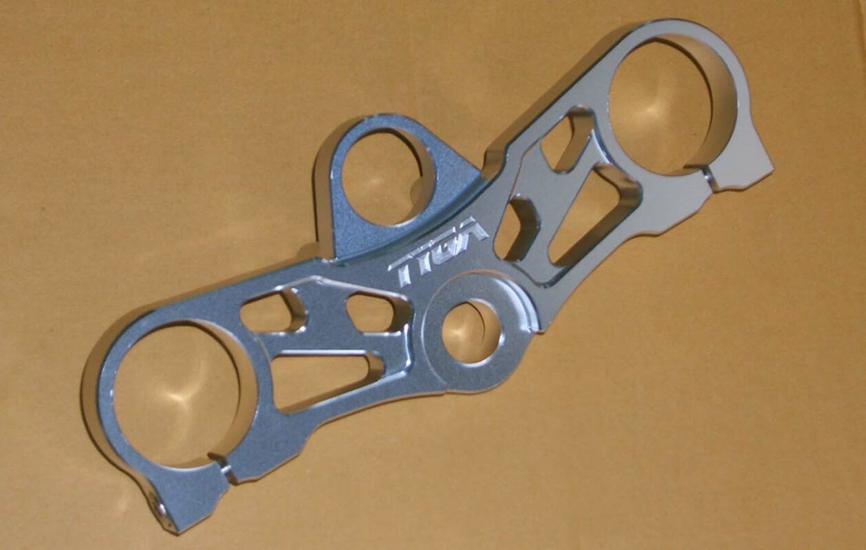 Top Triple clamp CNC silver , Suzuki RGV 250 VJ22 kit - TYGA ...