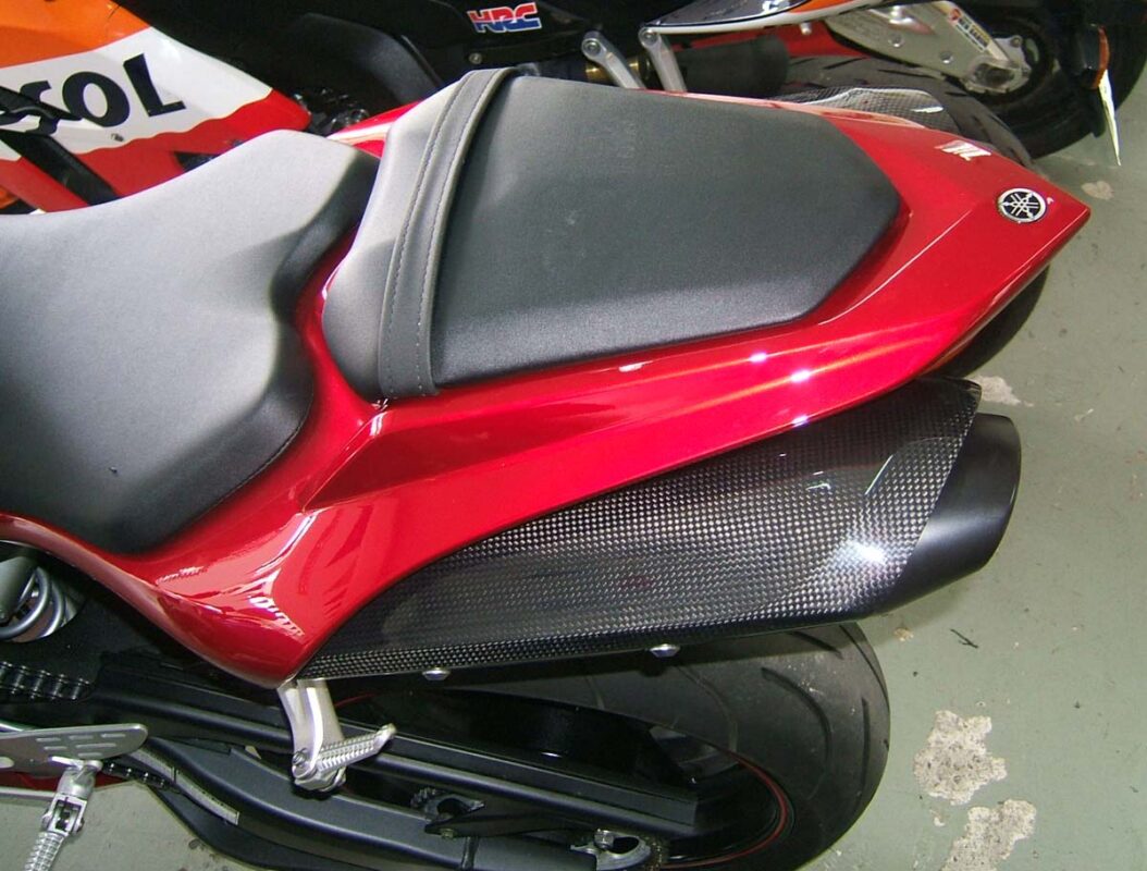 Carbon silencershields (pair), Yamaha R1 2007-8 - TYGA Performance ...