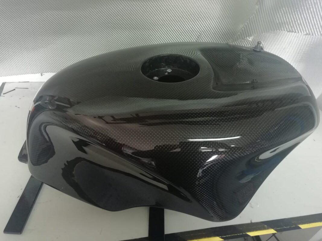 Carbon fuel tank MK2, Aprilia RS250 - TYGA Performance Parts Europe