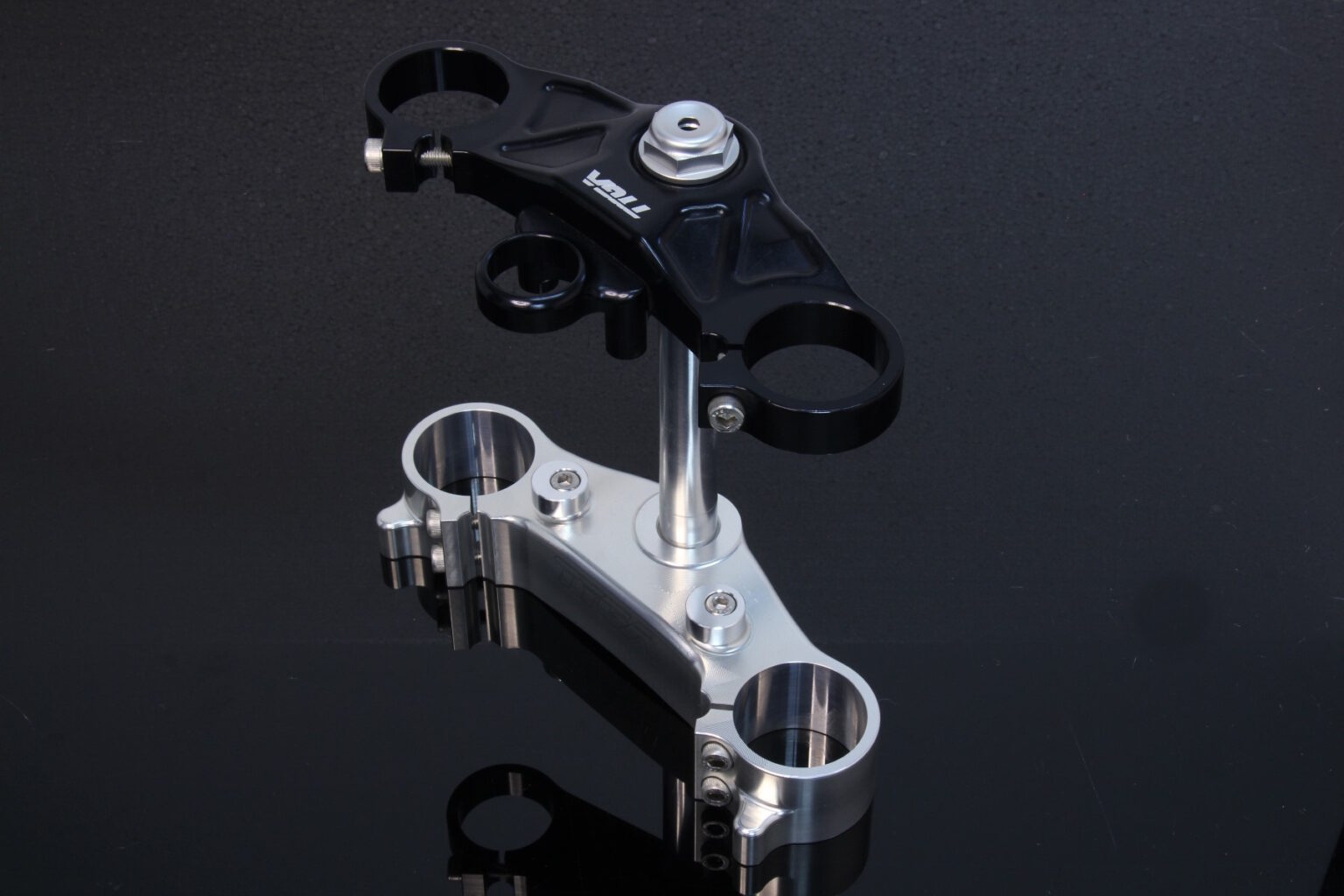 Triple clamp set 3D, Black top clamp/Silver lower clamp, Aprilia RS250 ...